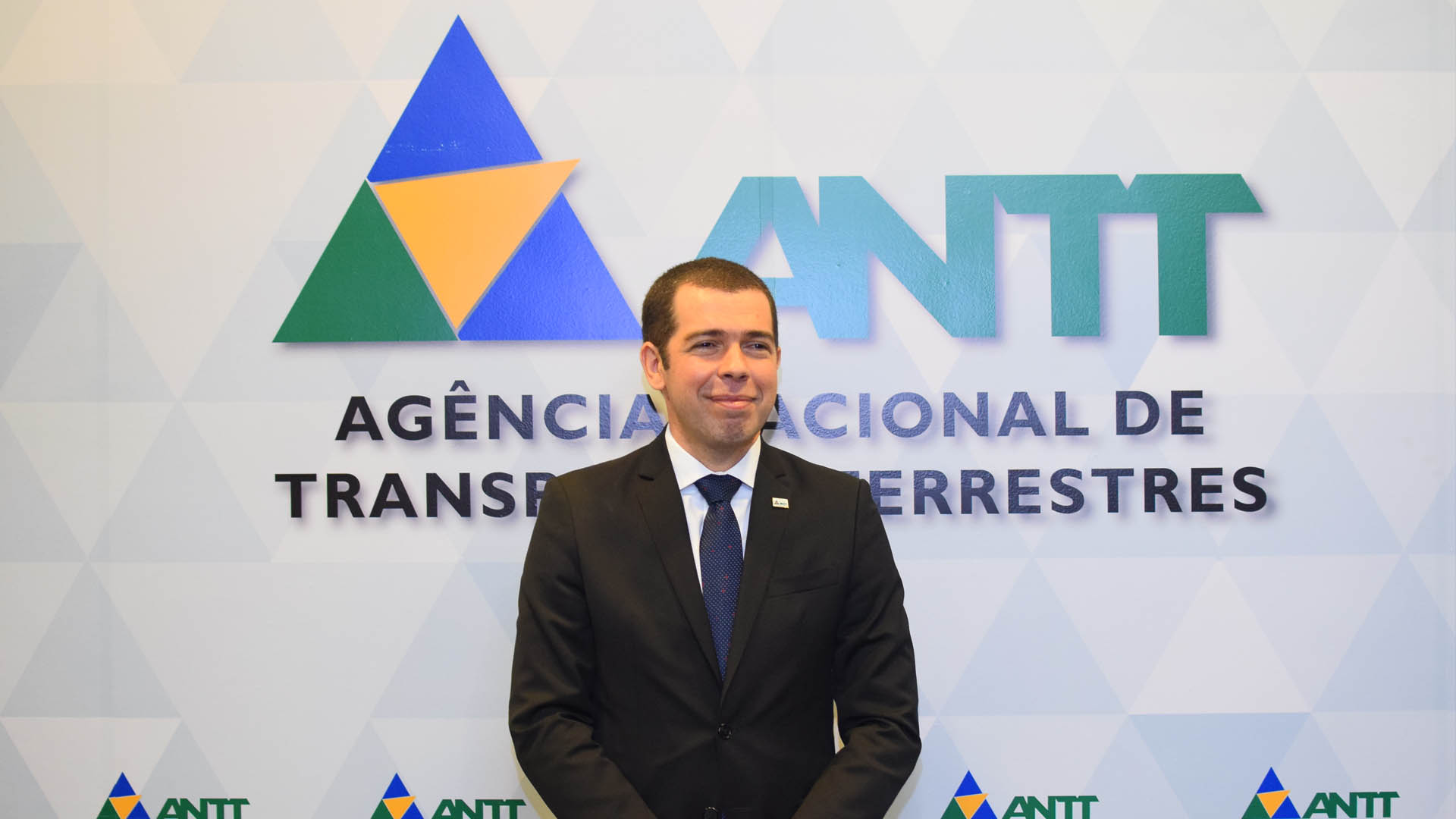 ANTT empossa novo diretor com mandato até 2023
