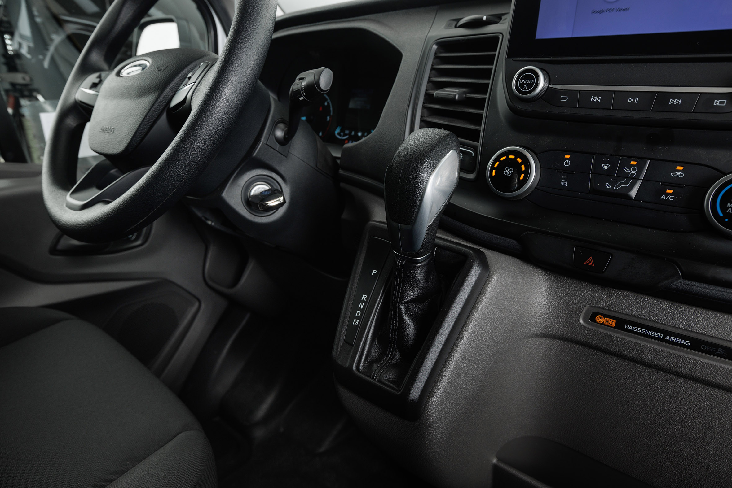 Ford inicia as vendas da Transit Automática no mercado brasileiro